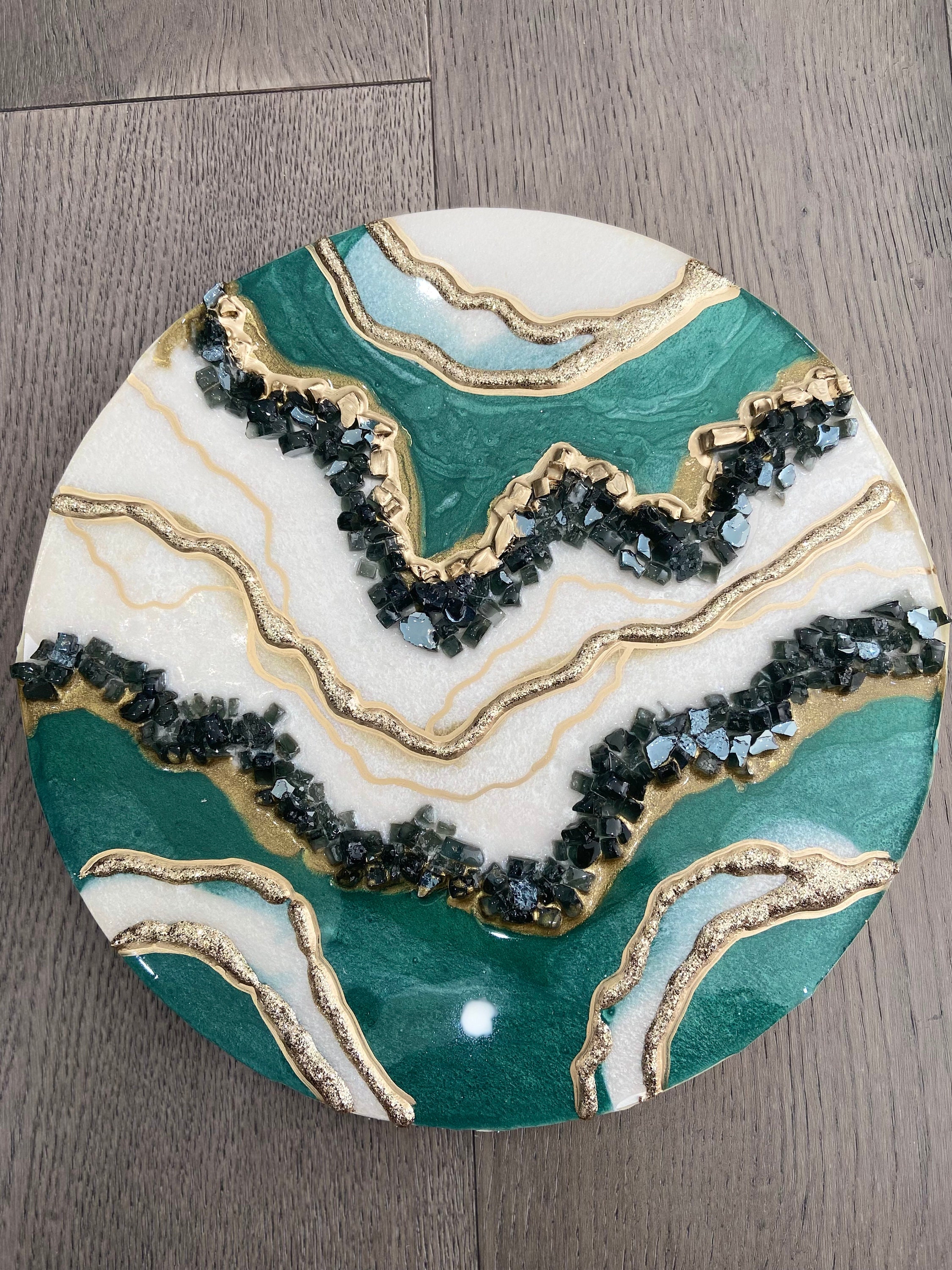 Emerald Green Geode Resin Wall Art: Crystal & Gold Decor - Etsy