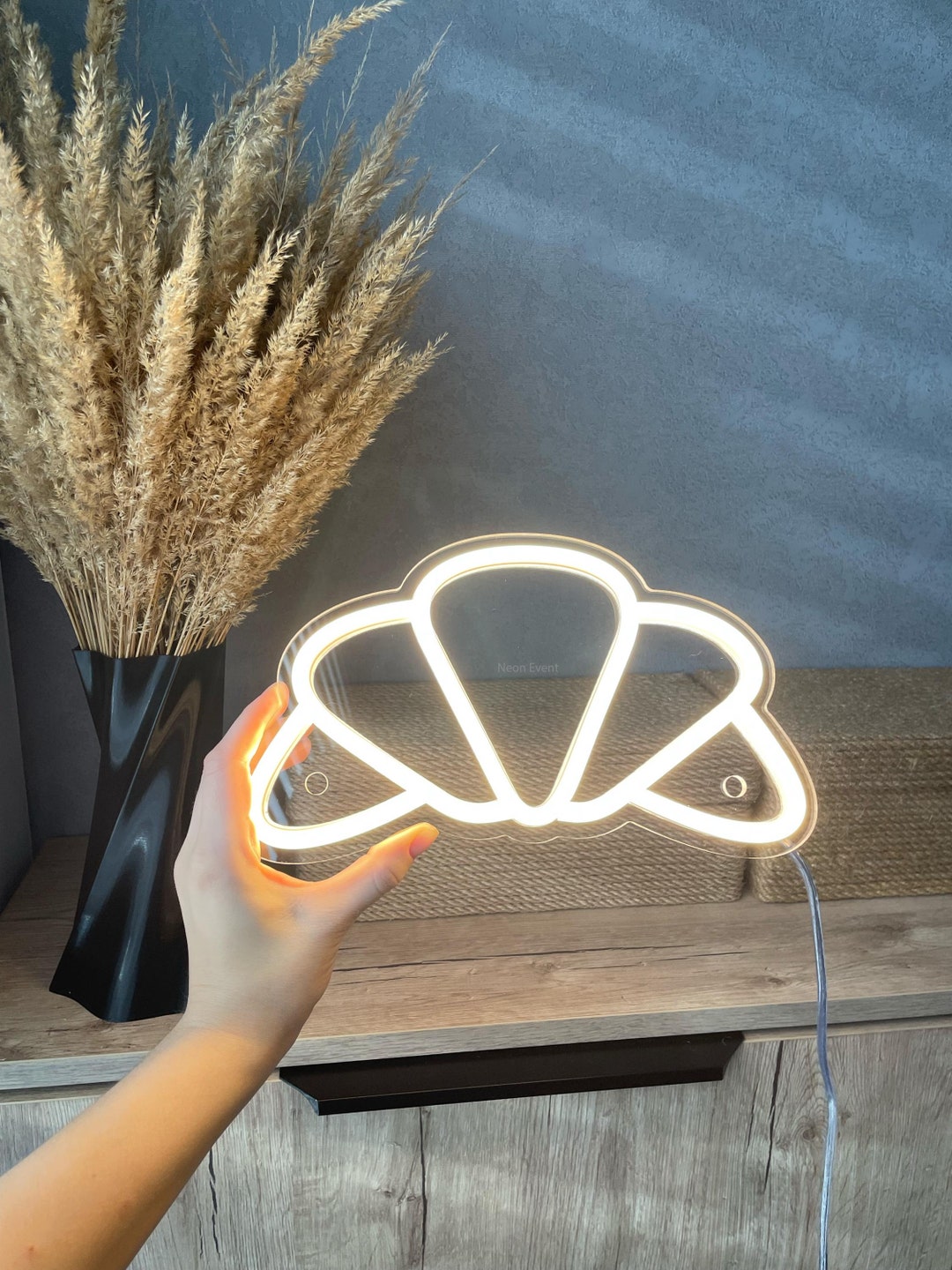 Croissant LED Neon Sign - Food Neon Sign, Bakery Neon, Wall Decor, Cafe ...
