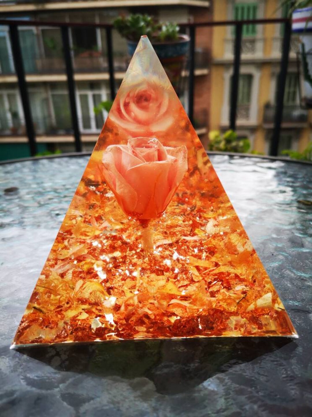 Pyramid Resin With a Freeze-dried Pink Rose and Dehydrated Rose Petals ...