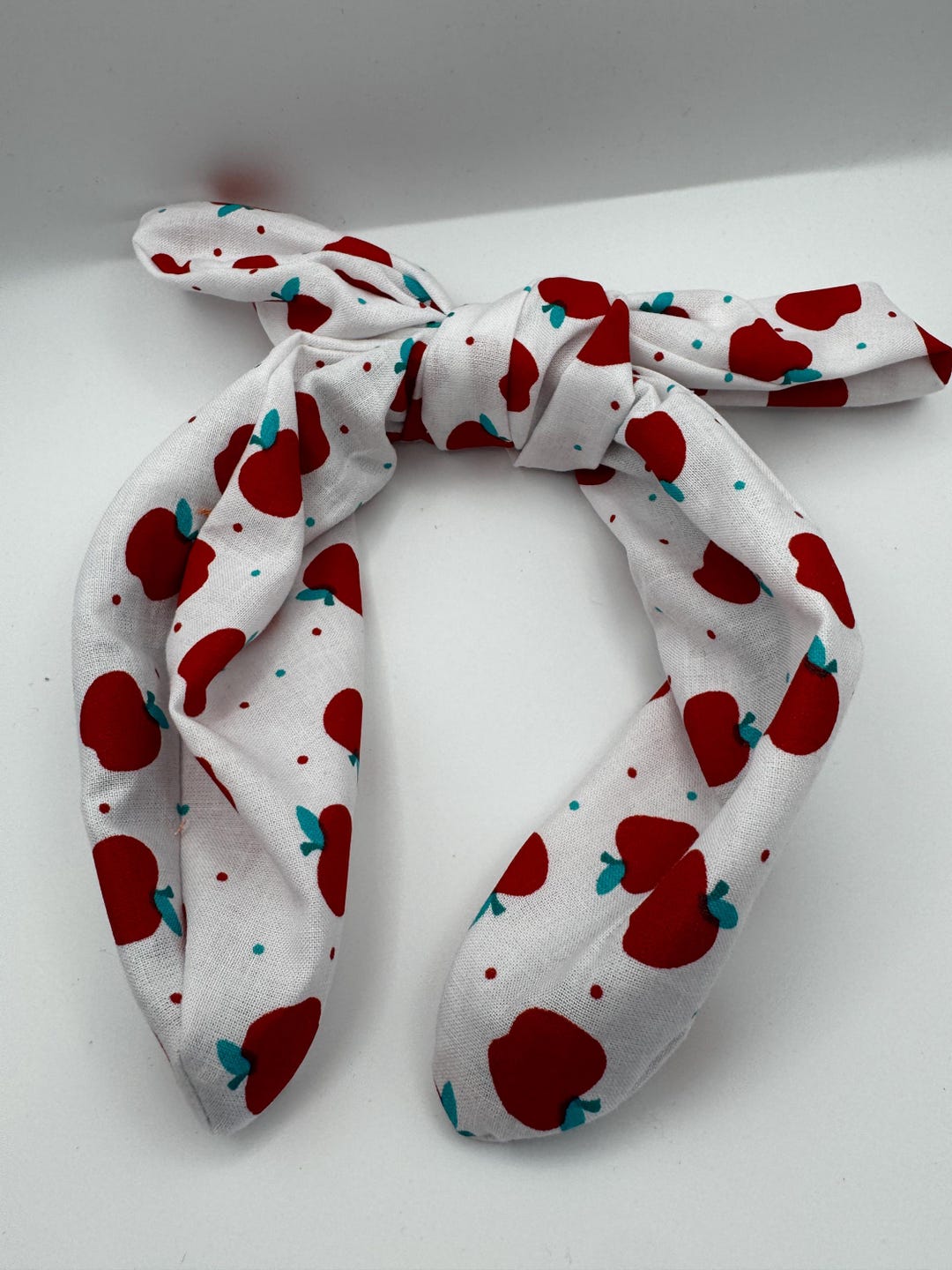 Red Apple Headband | White Cotton Bow, Teacher Style - Etsy
