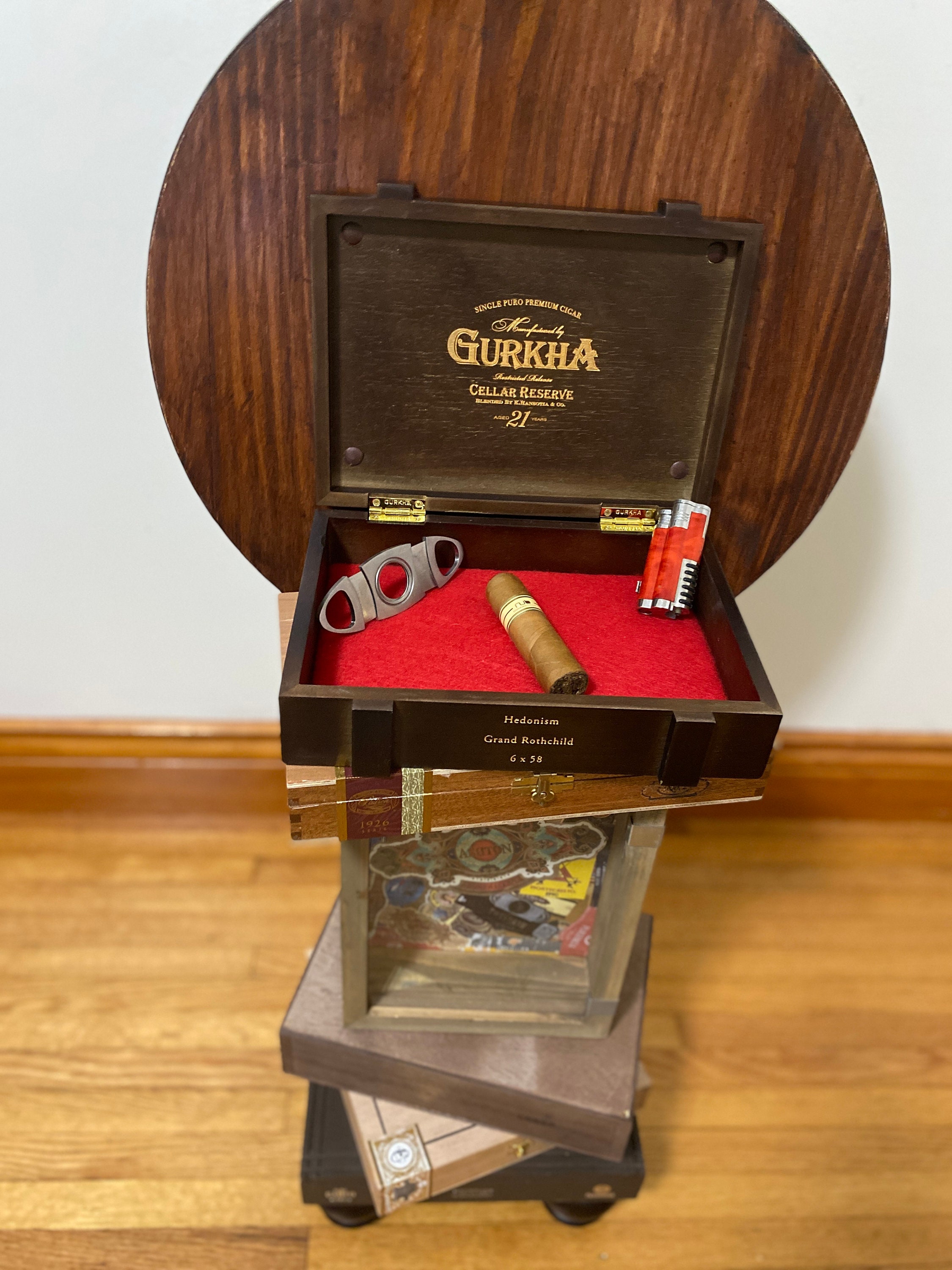 Cigar Box Table With Cigar Band Display Box - Etsy