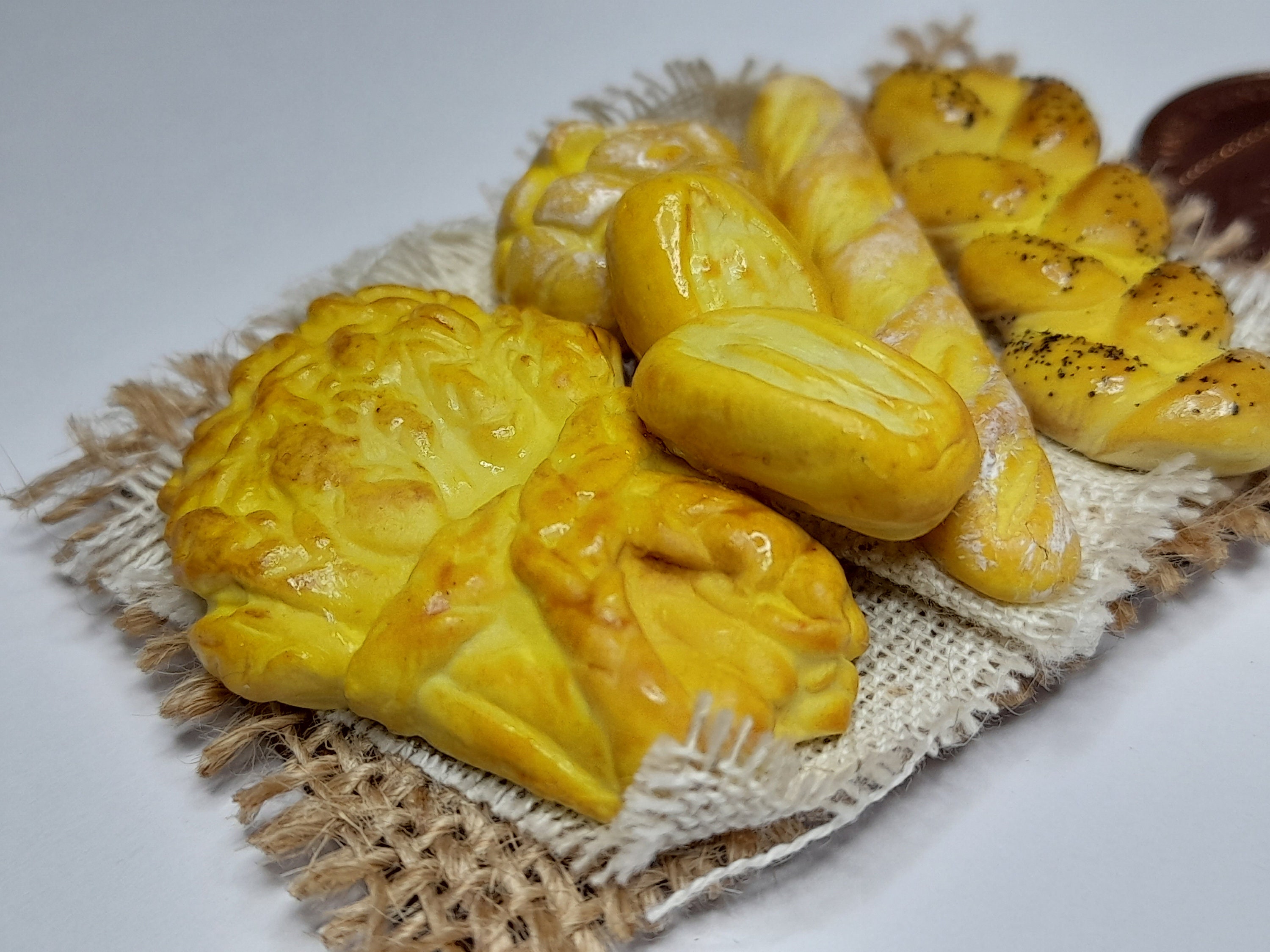 Miniature Tudor Bread Selection Harvest Bread Dolls House Food - Etsy UK