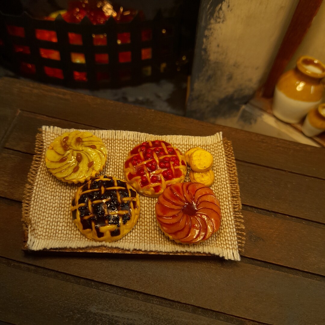 Miniature Tudor Bakehouse Tray Cakes & Tarts Dolls House Food - Etsy
