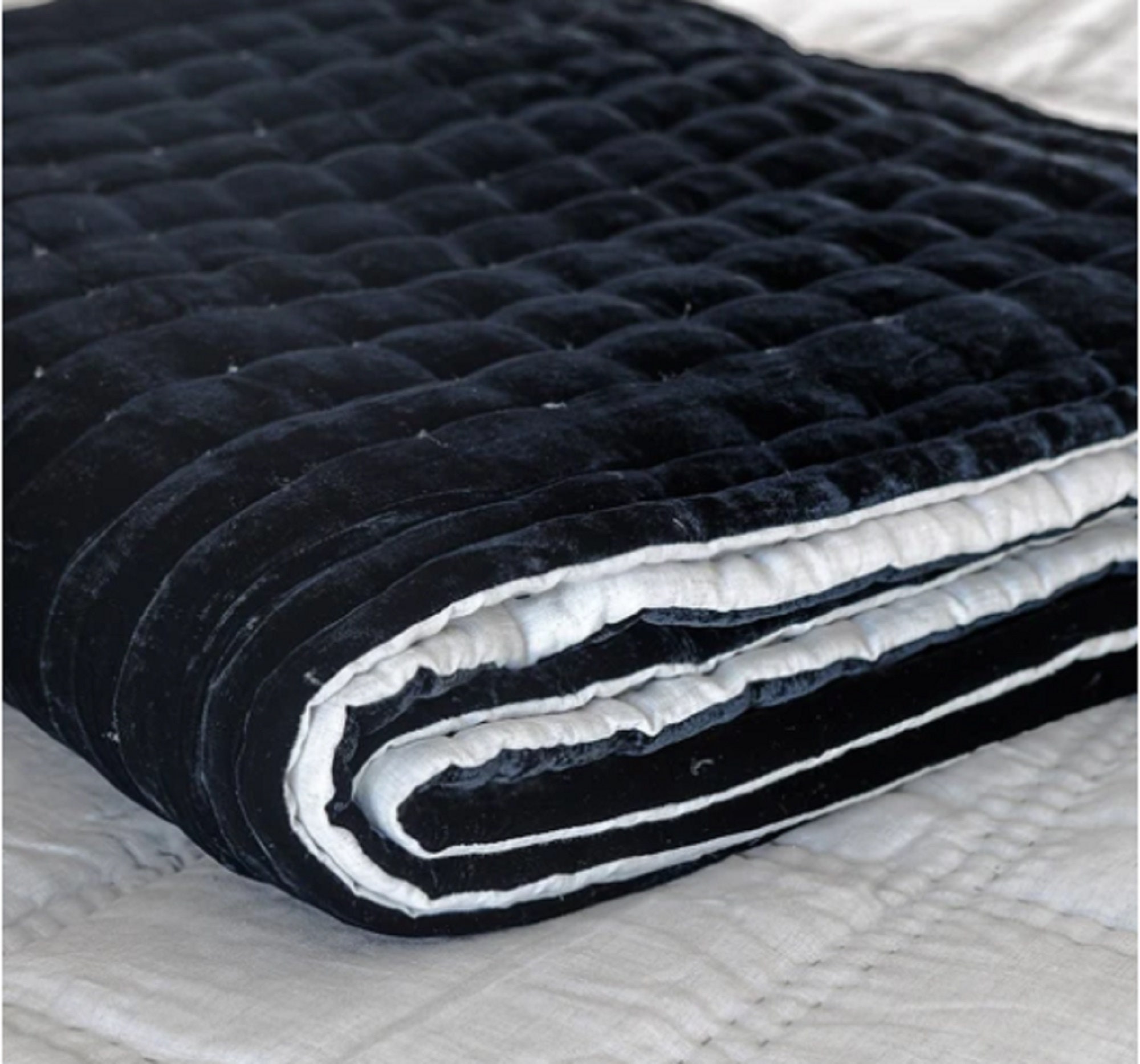 Silk Velvet Quilted Coverlet, Luxury Comforter, Soft Bedspread, Silk ...