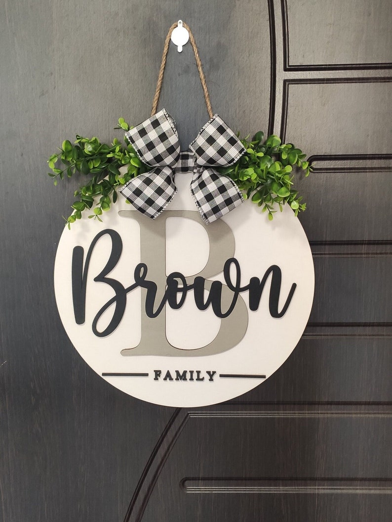 Custom Monogram Wreath Wooden Monogram Door Hanger Family - Etsy