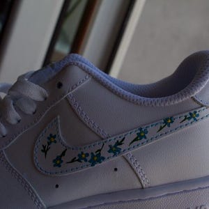 Artisan Floral Nike Air Force One: Hand Painted Kesane Flower Sneakers ...