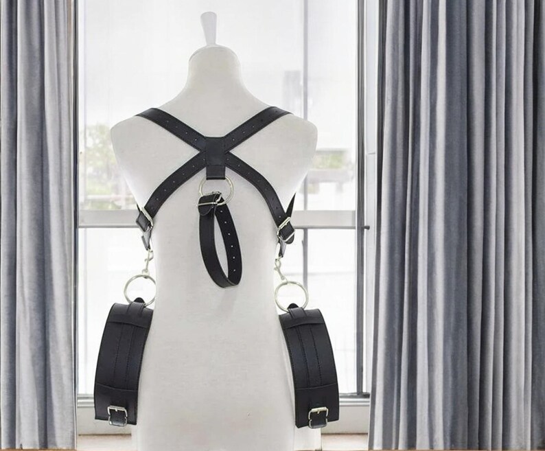 BDSM Women's Leather Thigh Sling Sling, Open Leg Bondage Restraint ...