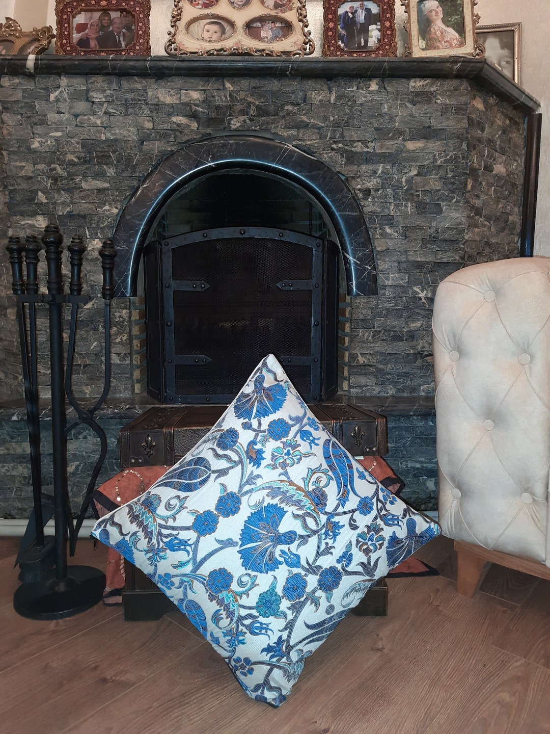 Jacquard Blue Turkish Tulip Tile Pattern Pillow Cover, Jacquard Woven ...
