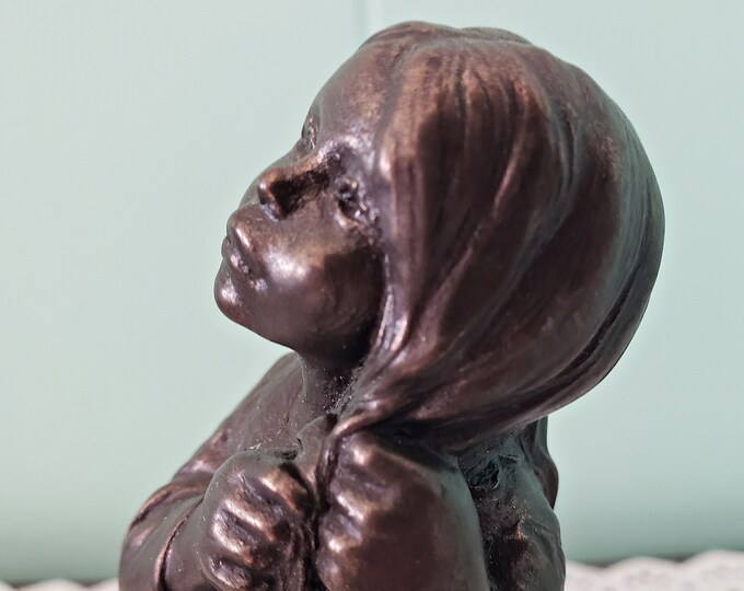 Cold-cast Bronze HEREDITIES Figurine, Menton Manor Range, GIRL With ...