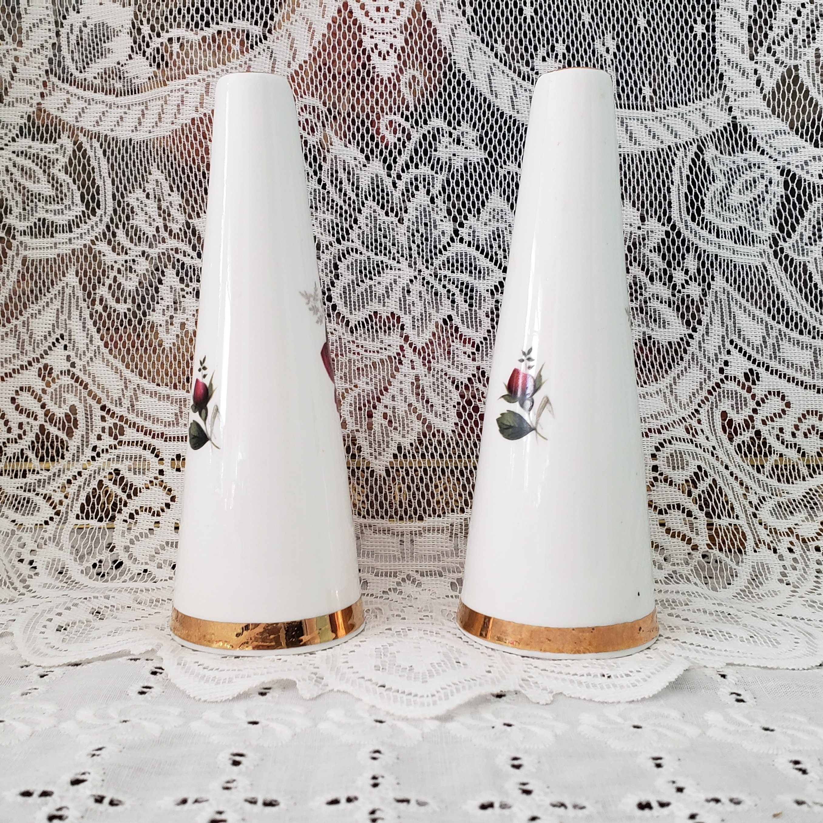 ROYAL STUART Fine Bone China Salt & Pepper Shakers Set Red - Etsy ROYAL STUART Fine Bone China Salt & Pepper Shakers Set Red - Etsy