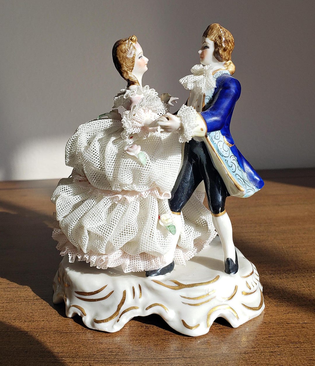 Vintage Irish Dresden Lace Porcelain Dancing Couple Figurine: Rococo ...