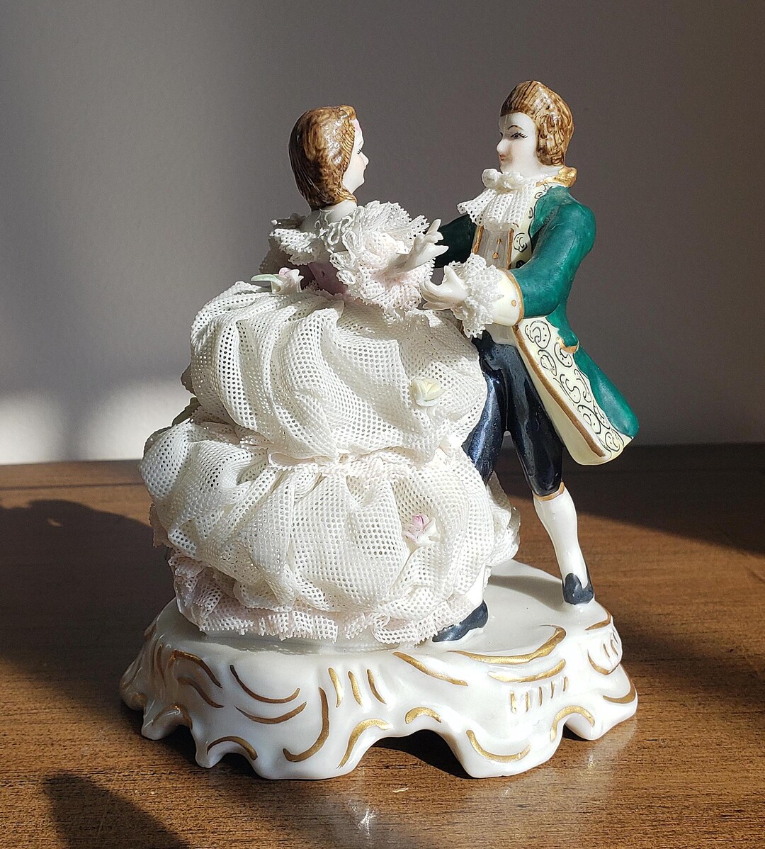 Vintage Irish Dresden Lace Porcelain Dancing Couple Figurine, Muller ...
