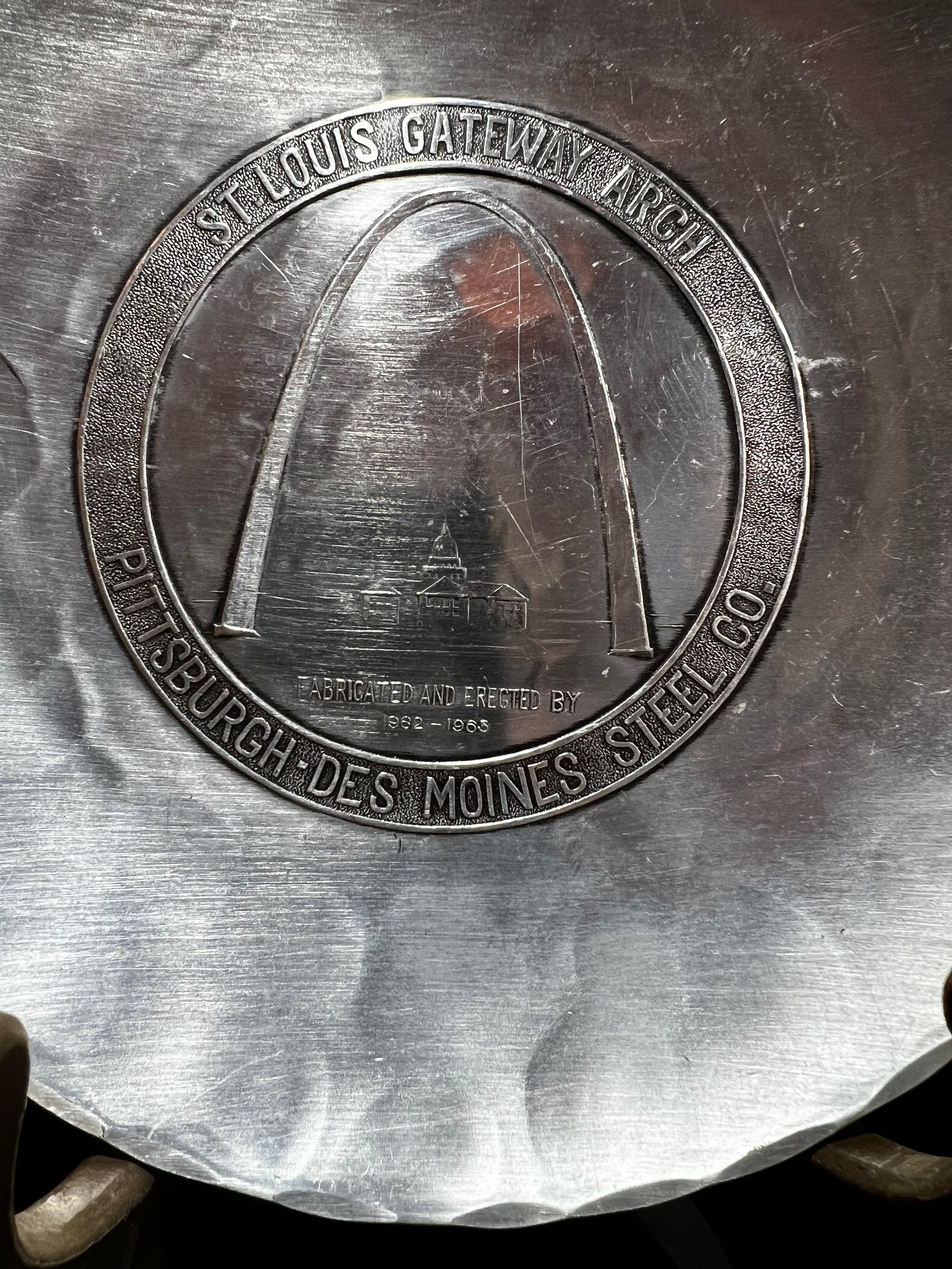 St. Louis Gateway Arch Plate 1962-1965 Wendell August Forge Pittsburgh ...