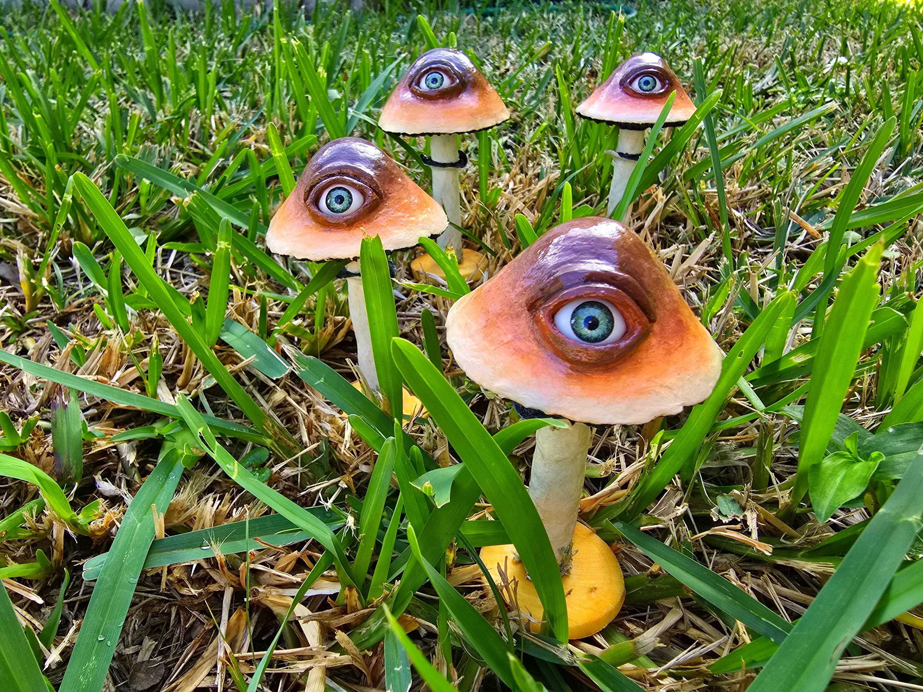 Weird Stalker Mushroom Figurine Third Eye Spooky Fungi Mycologist ...