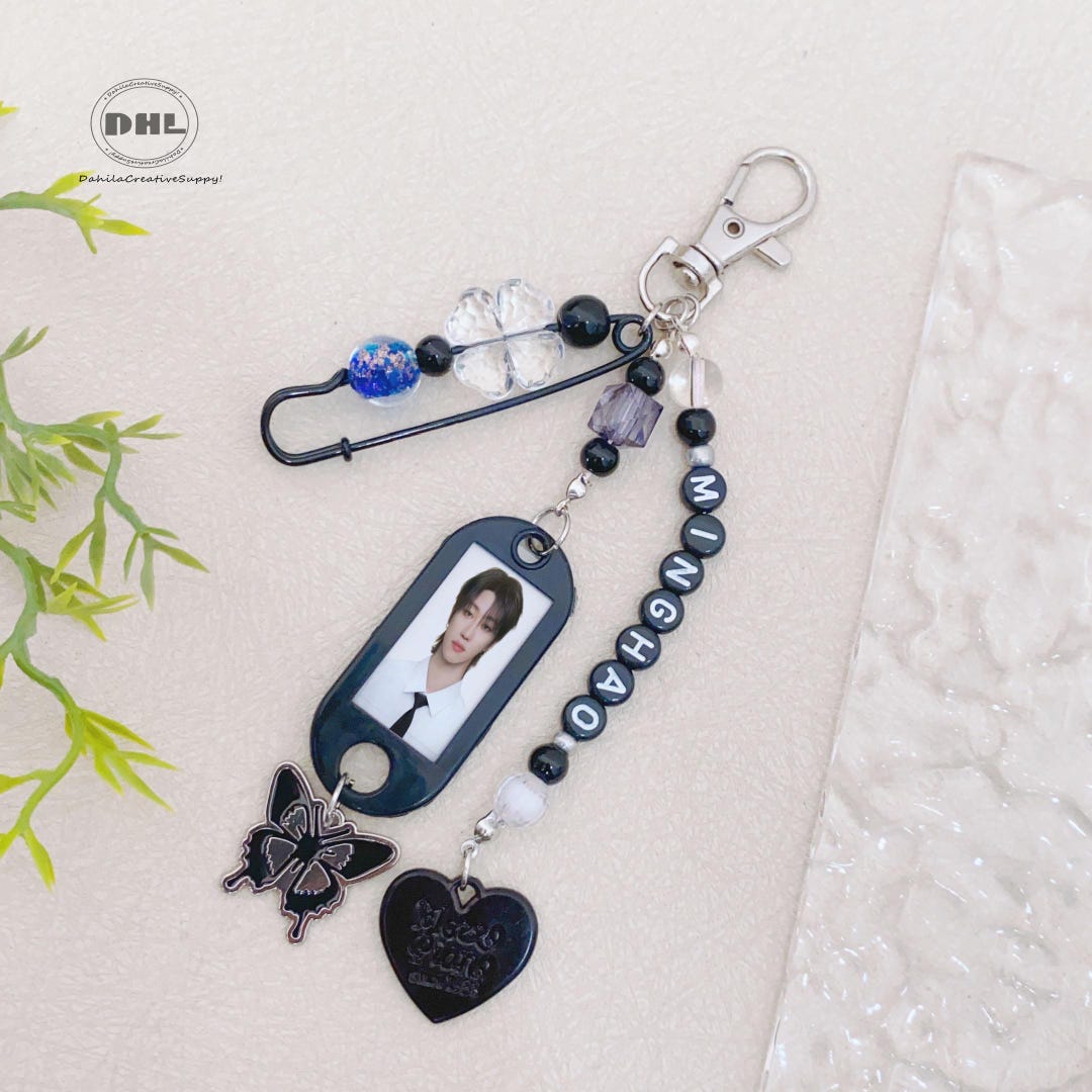 Custom Idol Photo Keychain,kpop Bag Charm, Kpop Accessory,lightstick ...