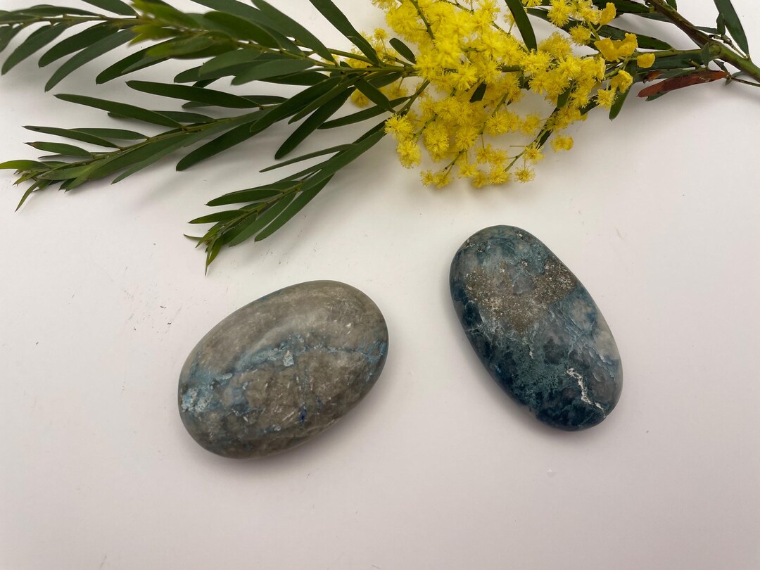 Shuttuckite and Azurite Palm Stones - Etsy