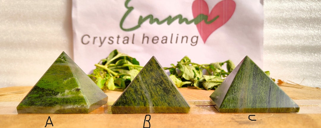 EMERALD GREEN JADE Pyramid 45MM-50MM Natural Green Jade Crystal Healing ...