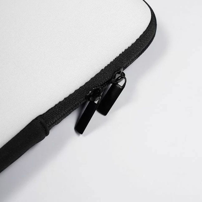 Gustav Klimt the Kiss Laptop Case - Etsy