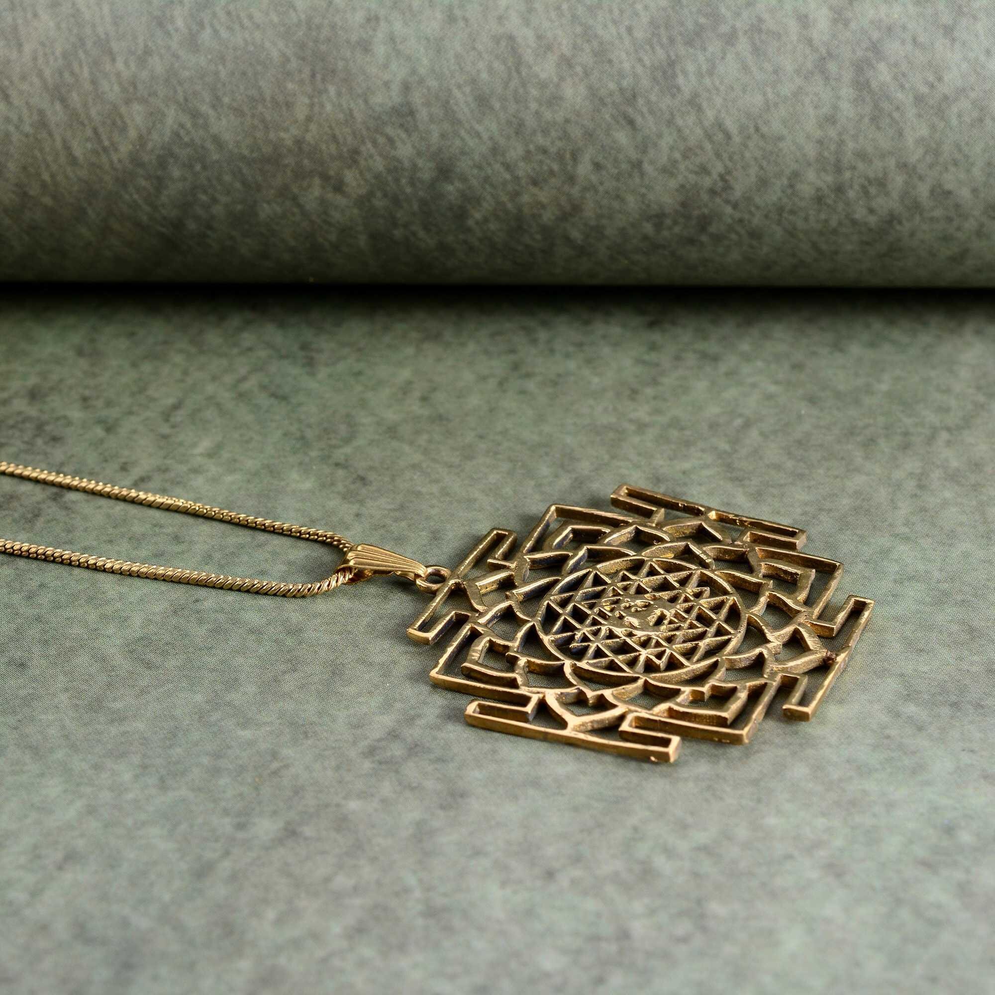 Shri Yantra Pendant, Sri Yantra Mandala, Sacred Geometry Necklace ...