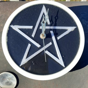 3D Printed Pentacle Clock - Etsy