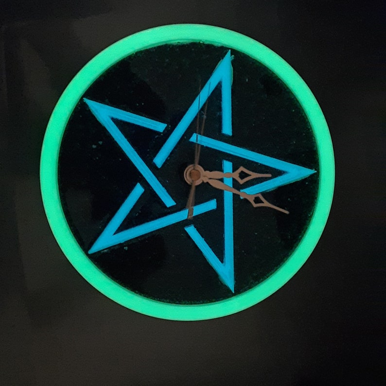 3D Printed Pentacle Clock - Etsy