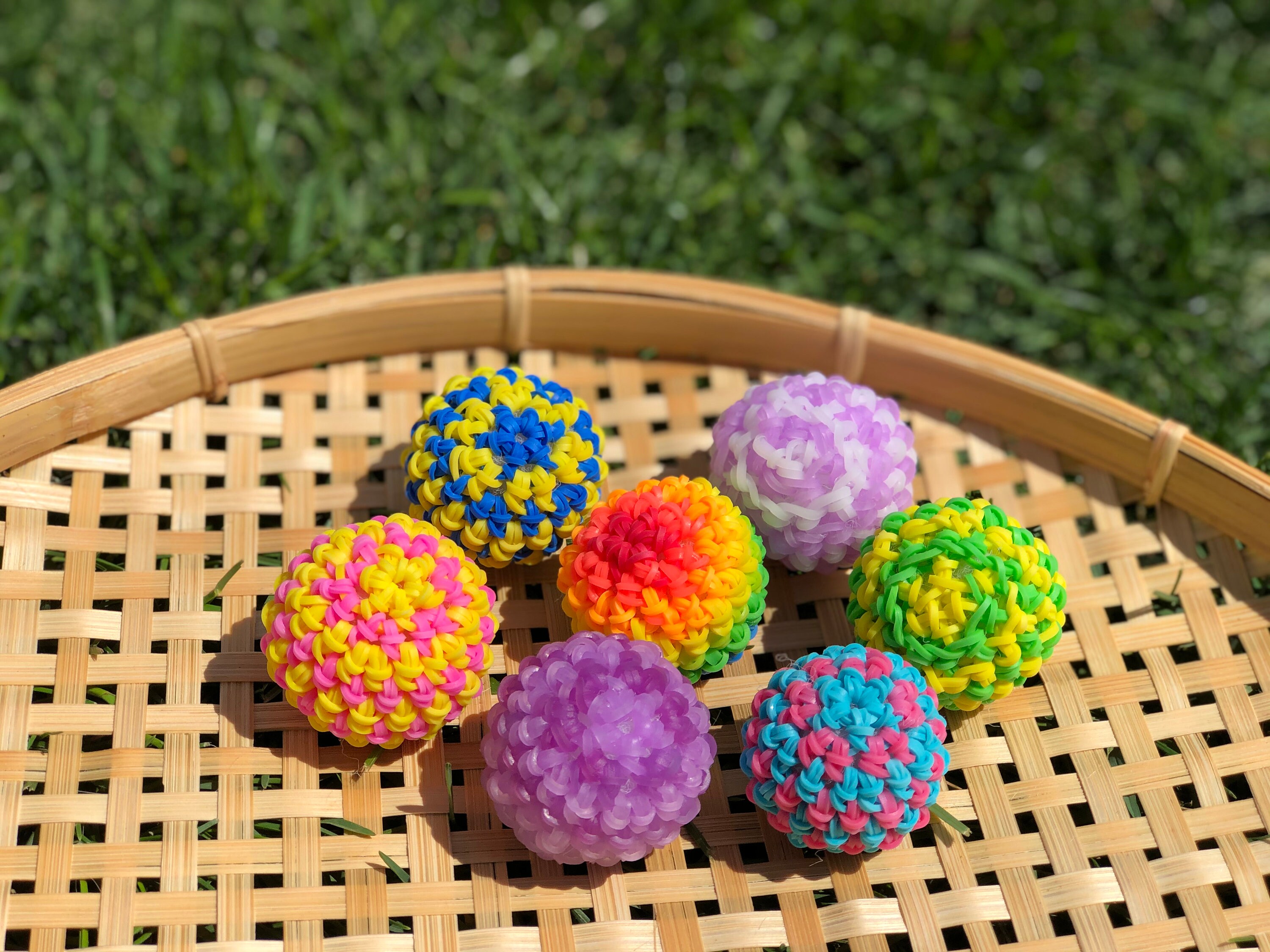 Rainbow Loom Loomigurumi Ball | Etsy