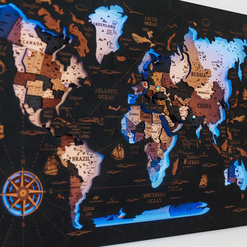 Custom Map Gifts - 60+ Gift Ideas for 2025