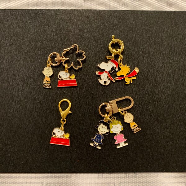 Snoopy Keychain - Etsy