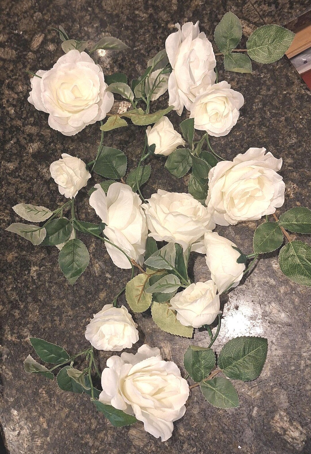 White Silk Rose Flower Garland, 6feet - Etsy