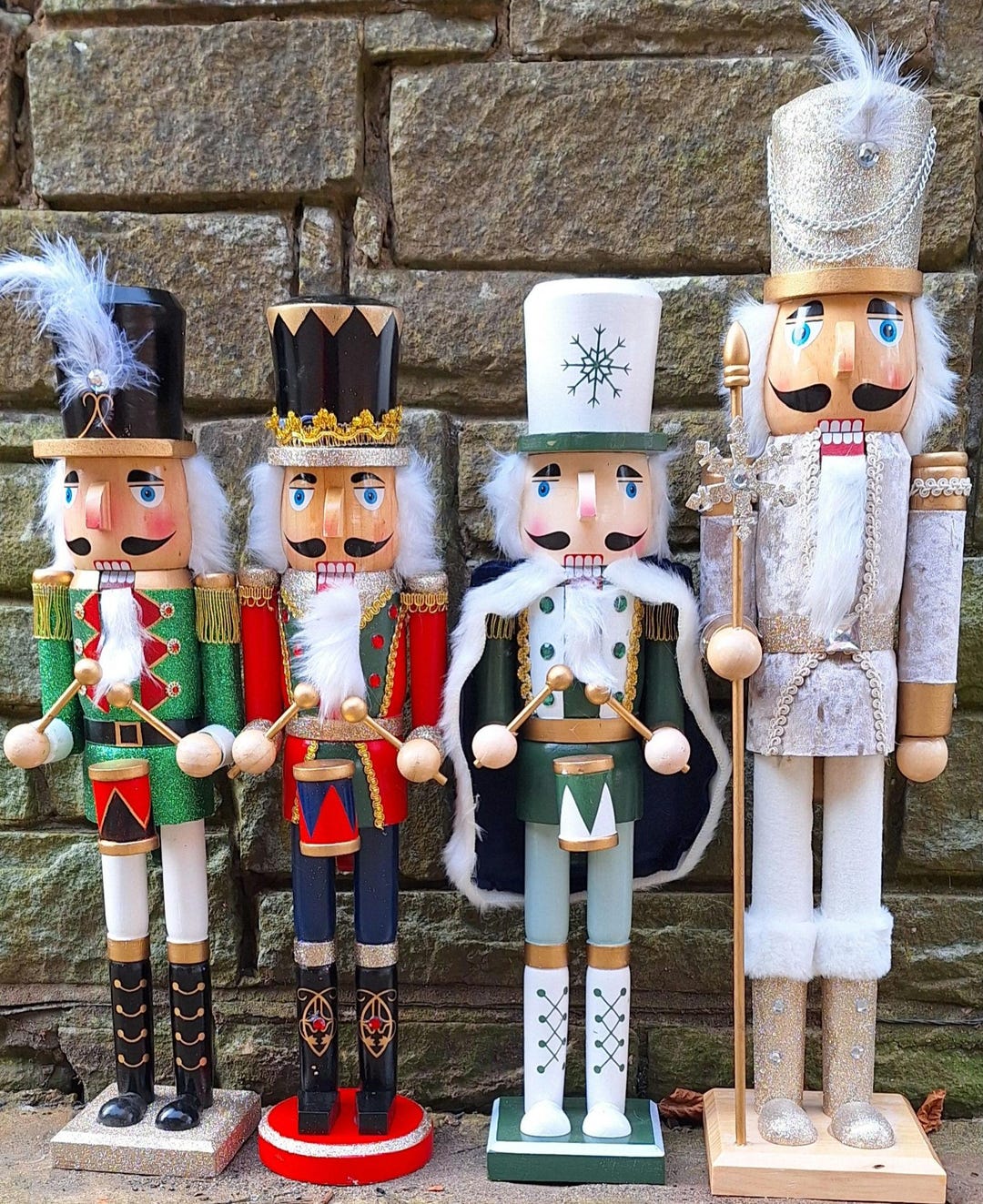 2FT Nutcracker Soldier Statue, Champagne Gold Nutcracker Soldier, Green ...