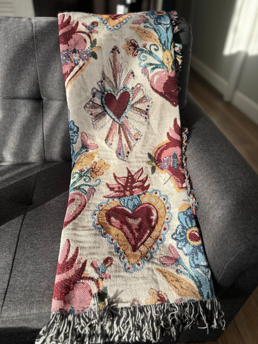 Sacred Hearts Woven Blanket - Symbolic Beauty and Versatile Comfort for ...