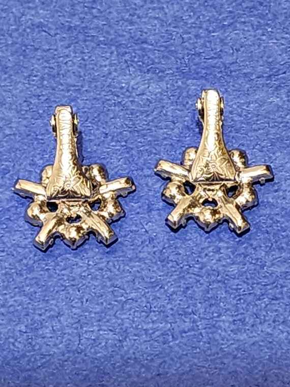 B David Vintage Costume Diamond and Rhinestone Clip o… - Gem