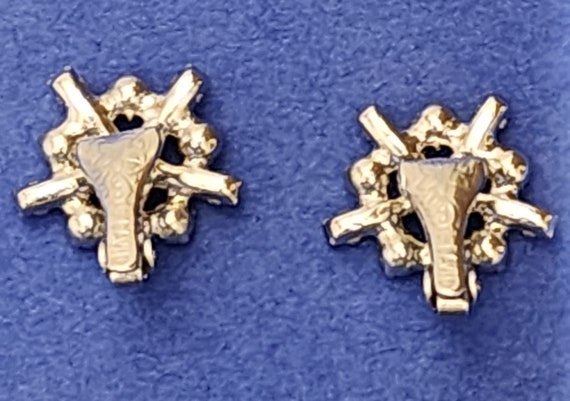 B David Vintage Costume Diamond and Rhinestone Clip o… - Gem