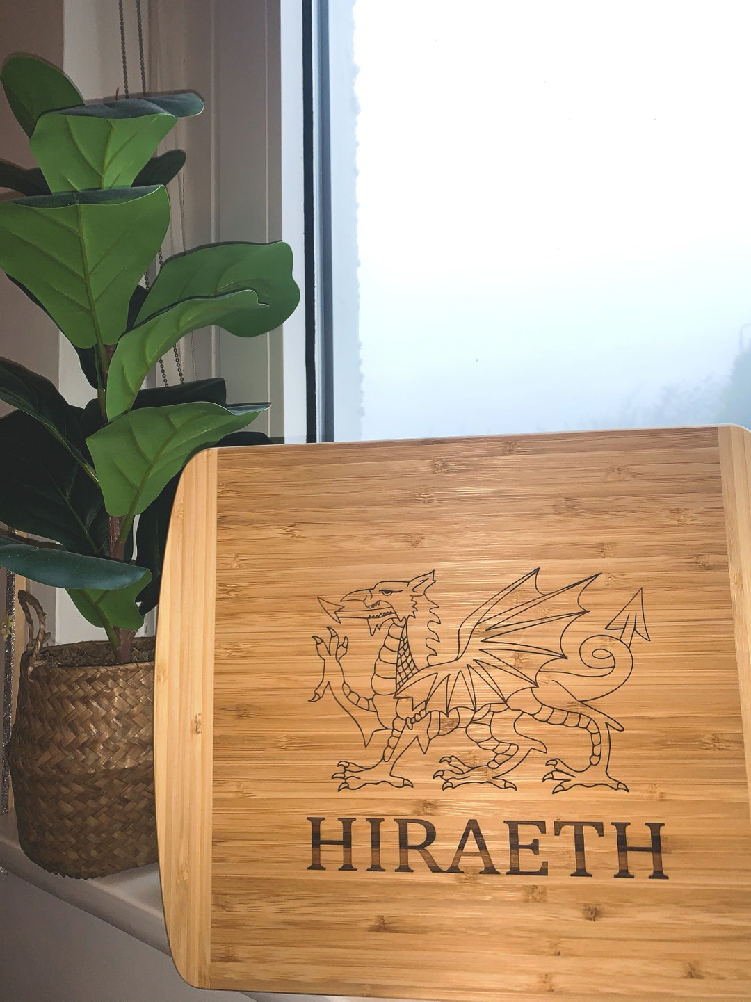 Welsh Dragon Wooden Chopping Board - Text Can Be Personalised - Etsy