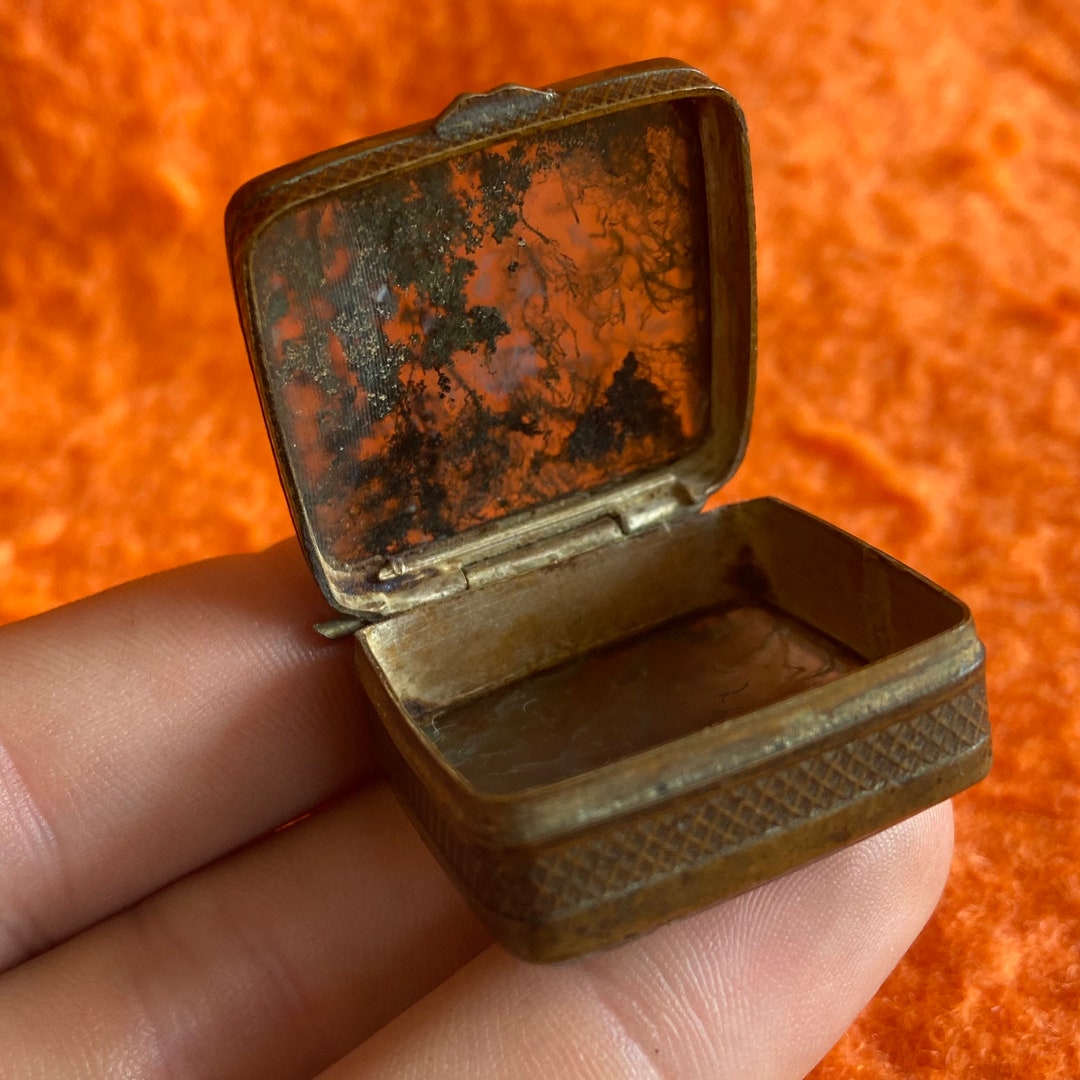 BEAUTIFUL Antique Victorian MOSS AGATE Crystal and Bronze Pill Box ...