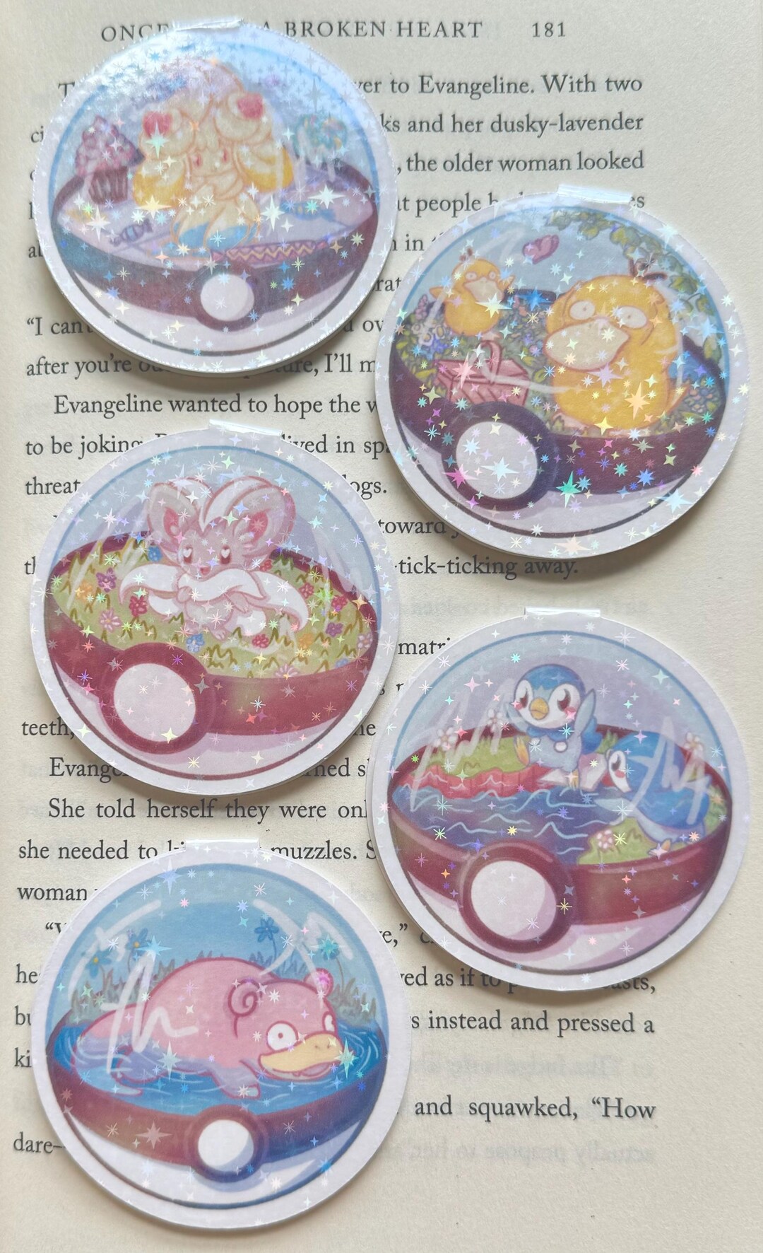 Pokemon Terrarium Alcremie Psyduck Piplup Slowpoke Cinccino Holographic ...