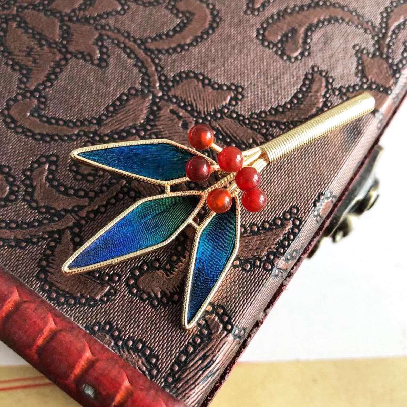 Kingfisher Craft Broochleaves and Red Berriespeacock - Etsy