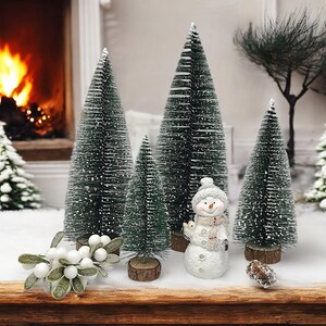 9 Size of Snowy Green Mini Christmas Trees, Small Christmas Trees ...