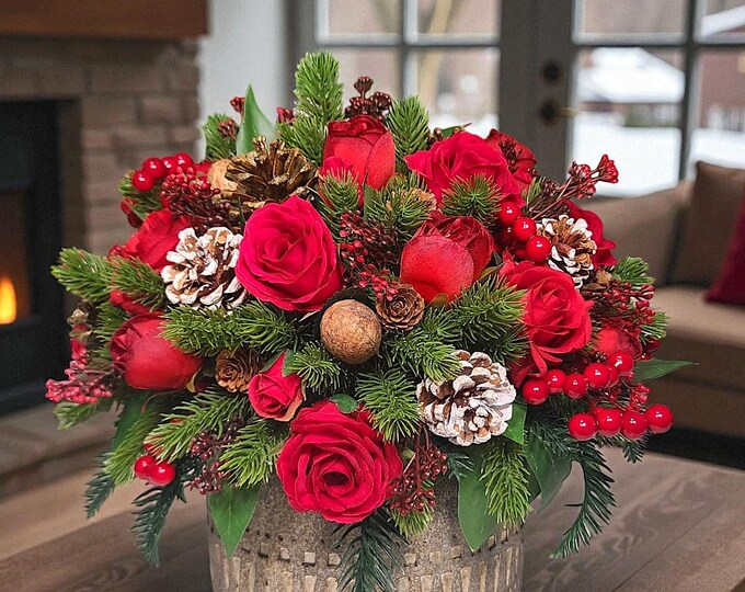 Handmade Red Rose Christmas Centerpiece, Rustic Holiday Table Decor - Etsy