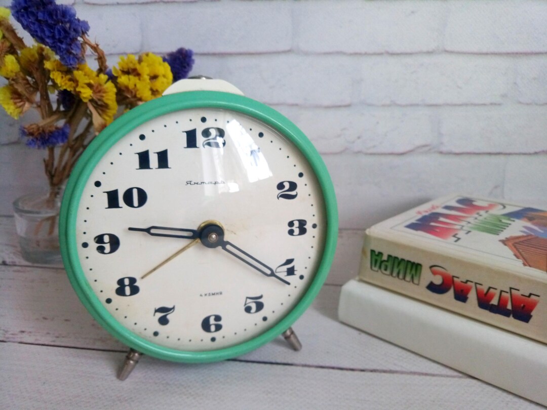 Vintage Alarm Clock "amber" Wind up Desk Soviet 70s, Green Working Big ...