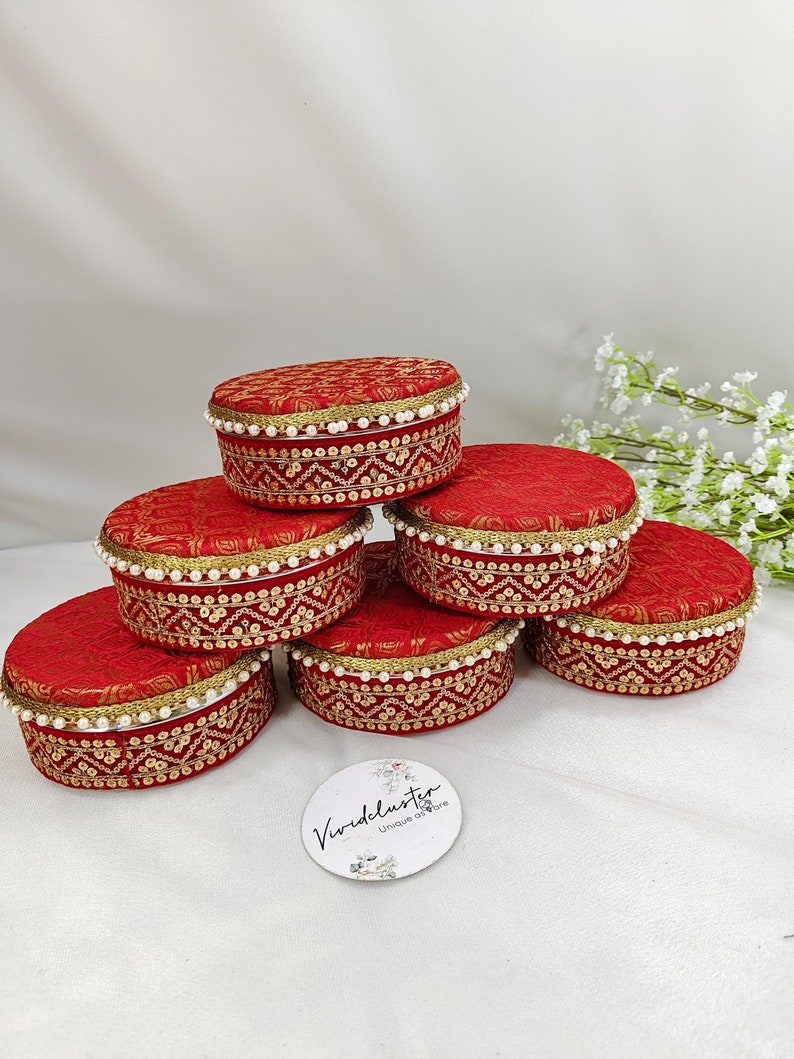 Boxes for Sweets Packaging: Steel Base, (beige, Yellow, Red), 5-inch ...