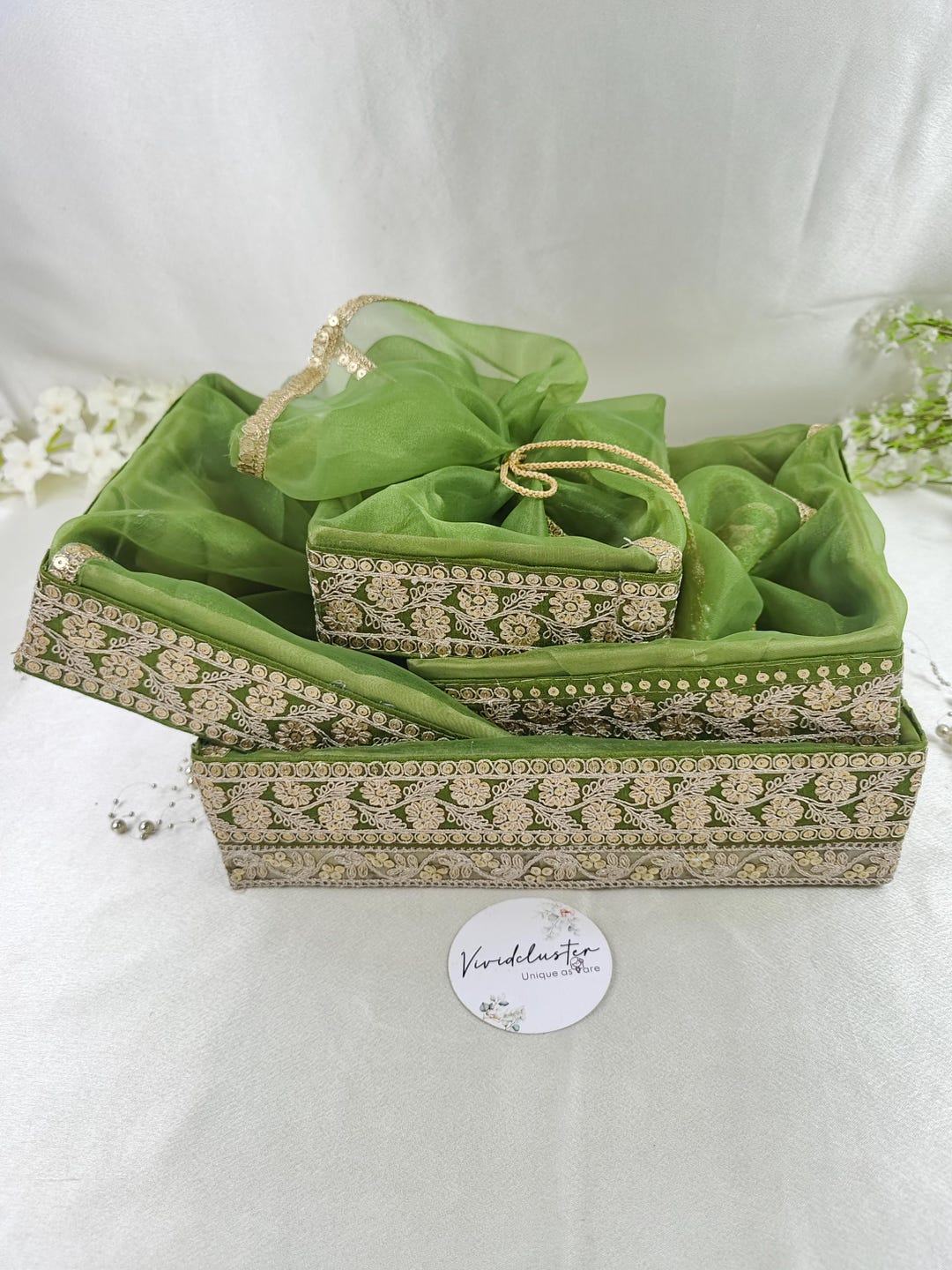 Romantic Decorative Tray for Valentine's Week Gifts, Green, Wooden Base ...