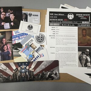 S.H.I.E.L.D File Avengers File Falcon/hulk/black Widow/iron Man/ant-man ...