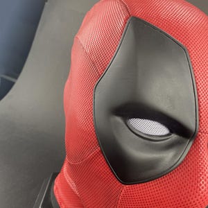 New Version Custom Mask Deadpool Cosplay Mask Deadpool Helmet 1:1 Life ...