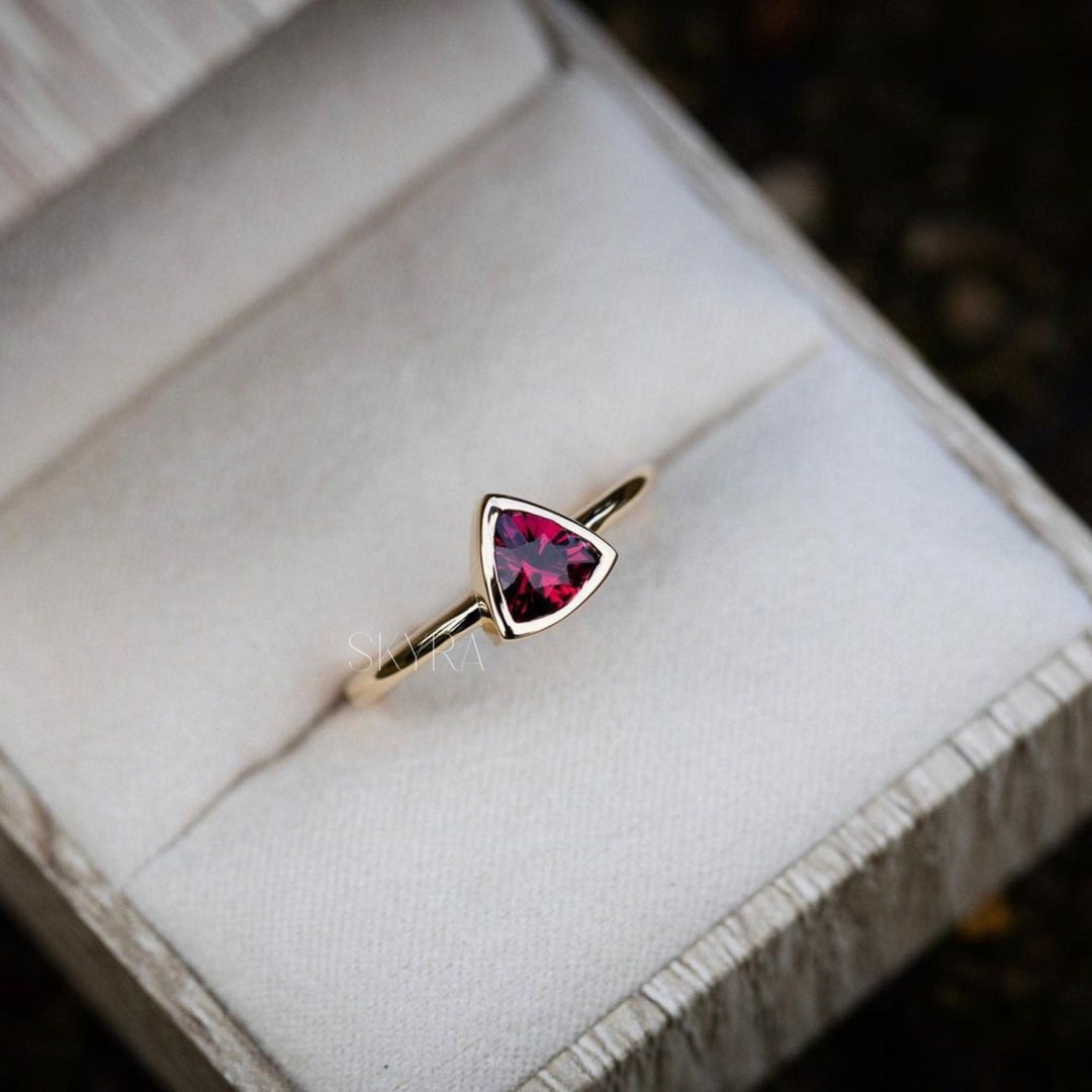 0.50 CT Elegant Trillion Red Tourmaline Stone Ring, Trillion Bezel ...