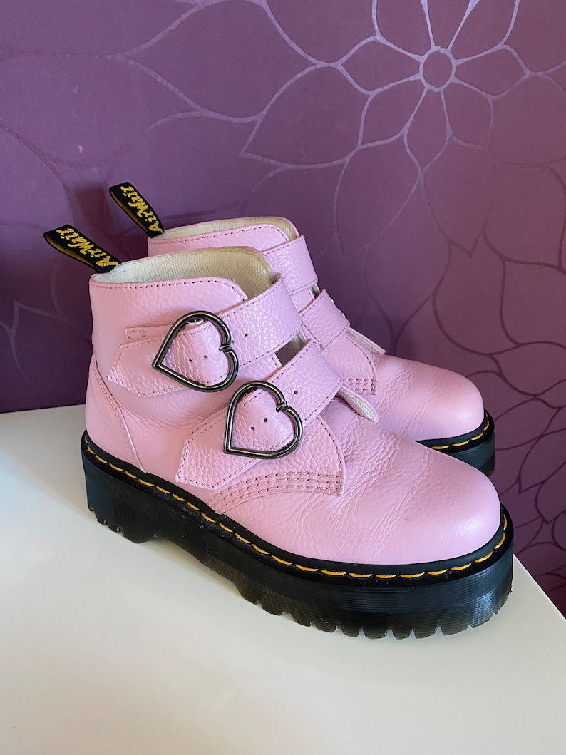 Dr Martens Original Devon Heart Leather Platform Boots in Pastel Pink ...