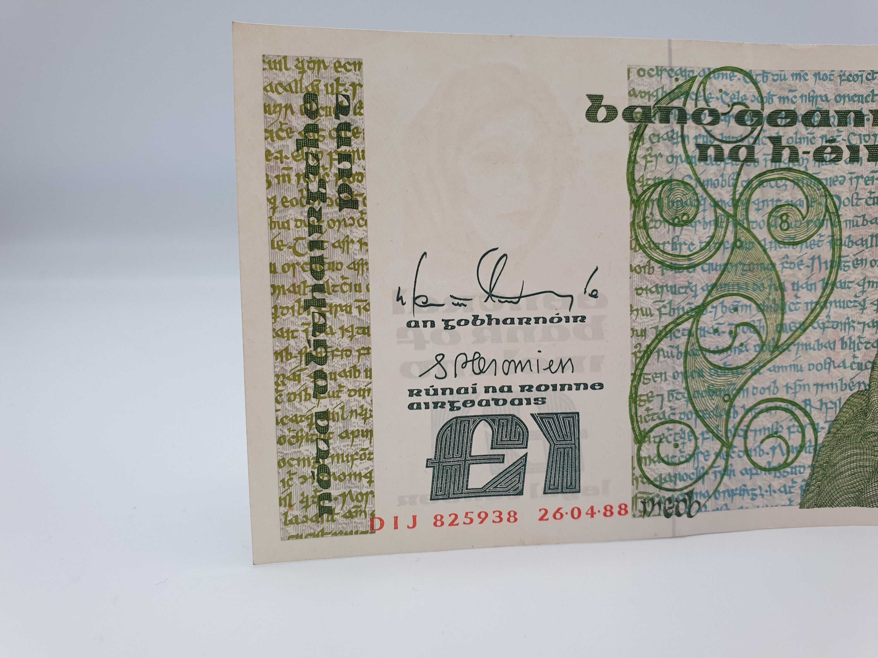 Old Irish One Pound Note Circa 1989 Uncirculated, Irish Heritage ...