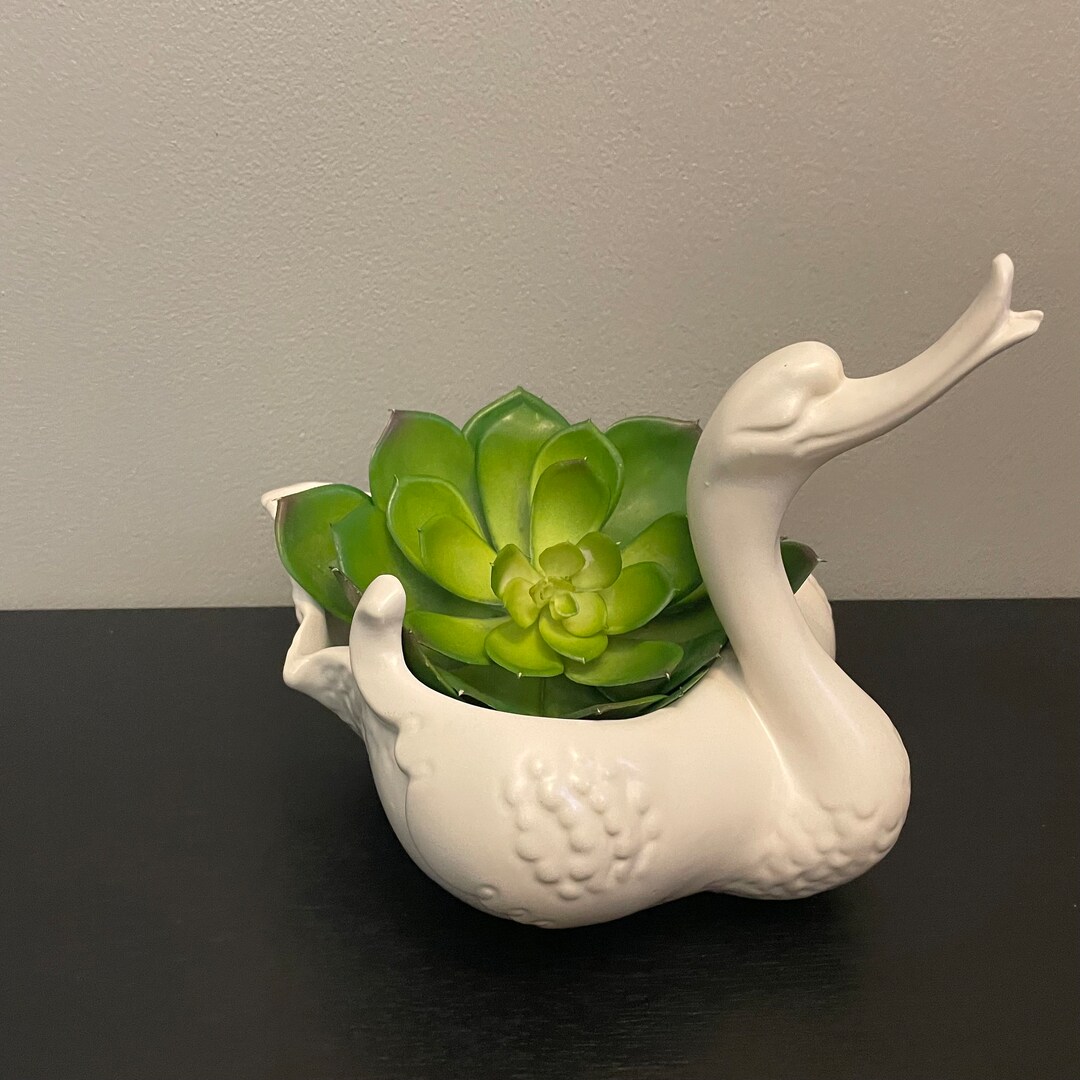 Vintage Hull Trumpeter Swan Planter Matte White Large Swan Planter 10.5 ...