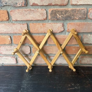 Wooden Accordion Peg Rack Vintage Wood 10 Peg Hanging Rack - Etsy