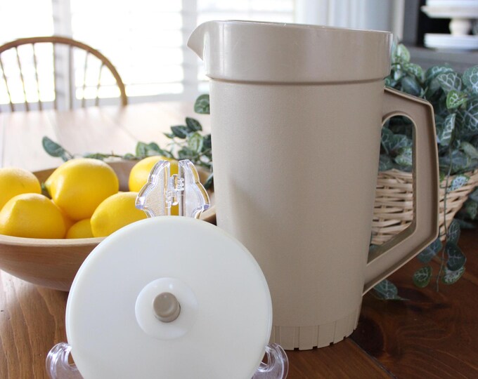 Vintage 1970s Tupperware Beige Juice Pitcher - Push Button Lid, 2 Quart ...